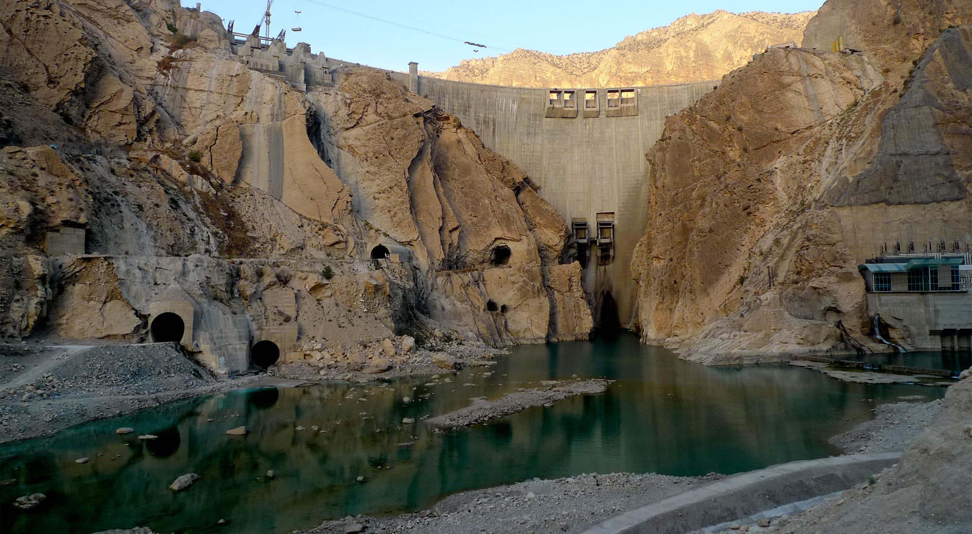 Dams instrumentation and SHM - HUGGENBERGER AG